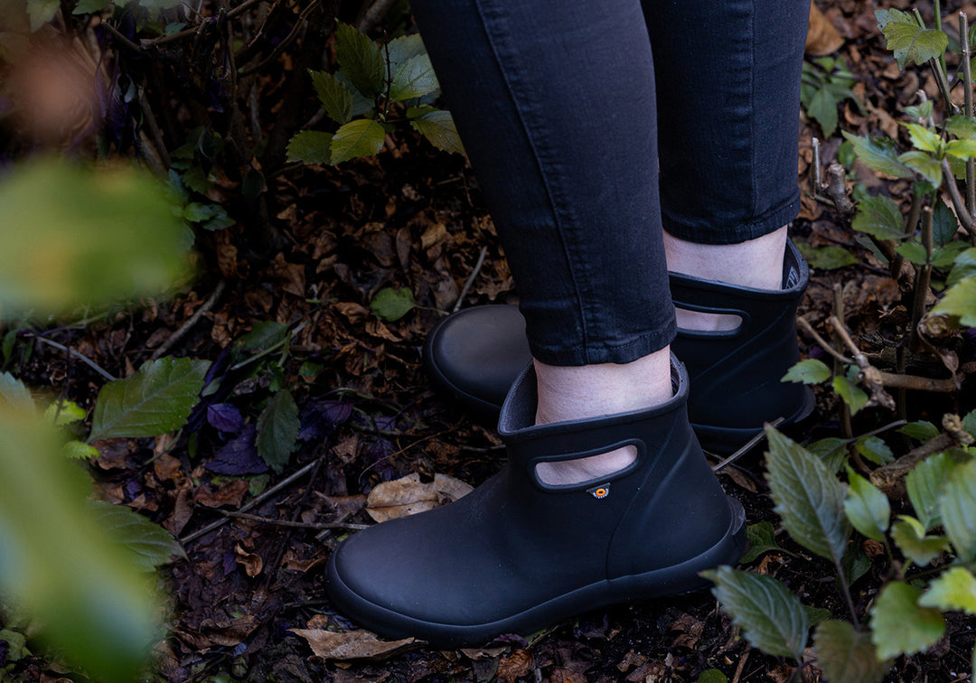 Bogs Womens Patch Ankle Boot Solid Gumboots – Brand House Direct